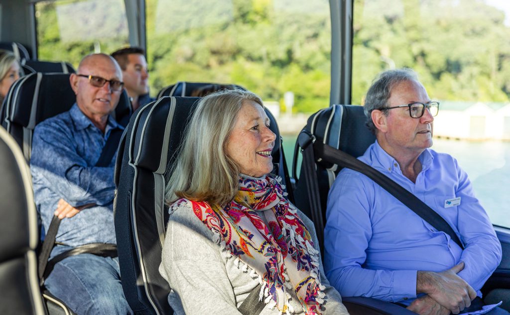 16 Day Signature Highlights | NZ Coach Tour | Relaxing Journeys